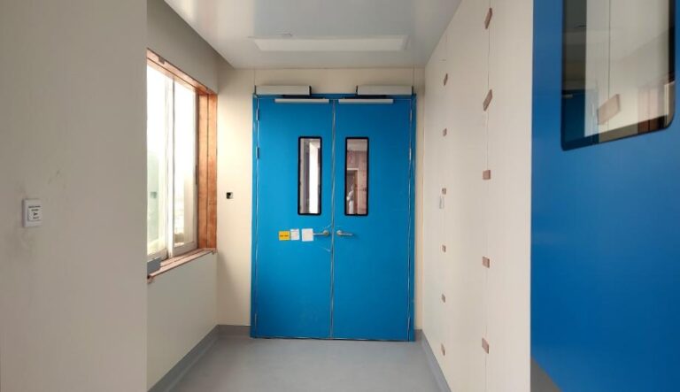 Clean room magnetic door seal System for Clean Room Environments