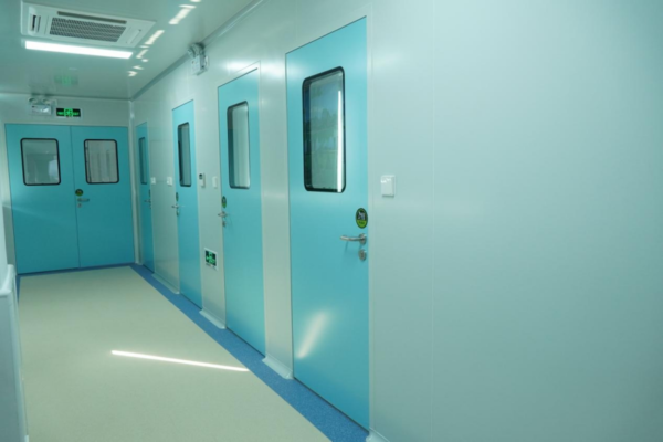 Guide to Doors Clean Room: Ensuring Contamination Control