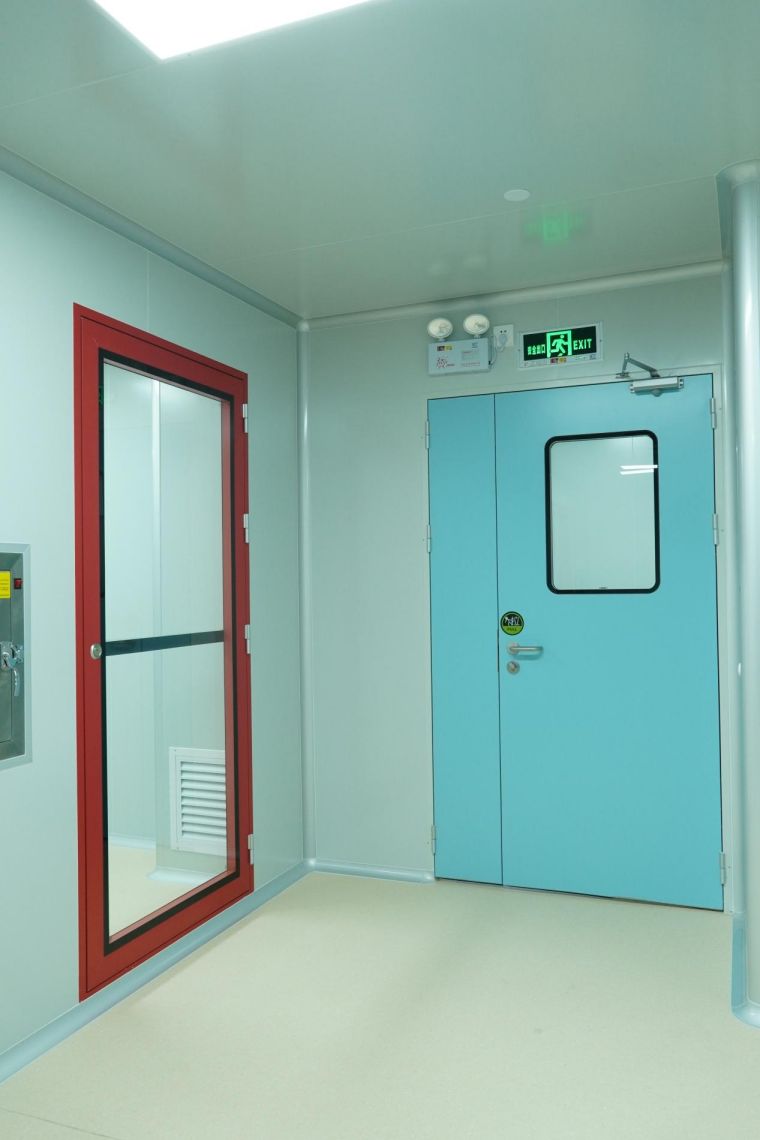 Understanding Doors & Windows for Cleanrooms Seals Solutions: