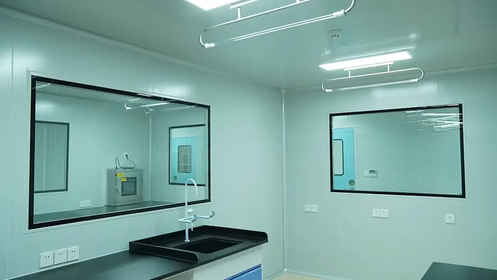 What Is the Best Door for a Pharmaceutical Cleanroom